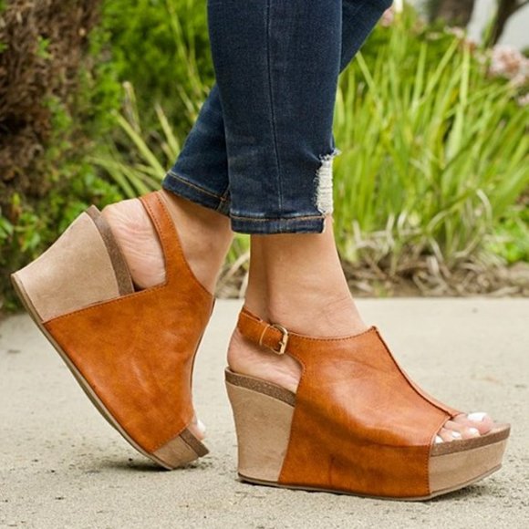 Shoes | Tan Platform Wedge Sandal | Poshmark